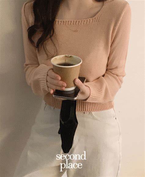 세컨드플레이스 커스 스퀘어넥 슬림핏 크롭 봄 베이직 니트 3color