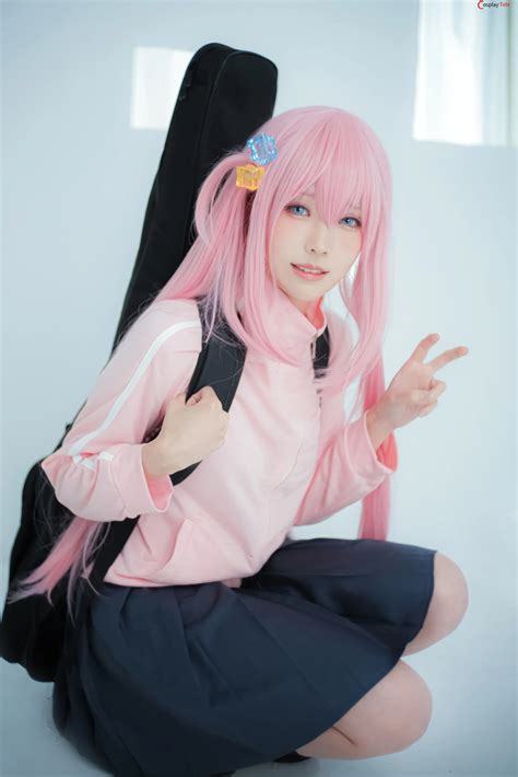 Ely Cosplay Cosplay Bocchi Bocchi The Rock 31 Photos Cosplaytele