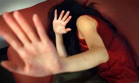 Man Accused Of Sexually Abusing Daughter Claims That Collagen Injections He Received For