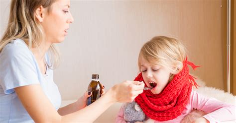 شربت چرک خشک کن کودکان؛ از تشخیص گلودرد چرکی تا انتخاب داروی مناسب