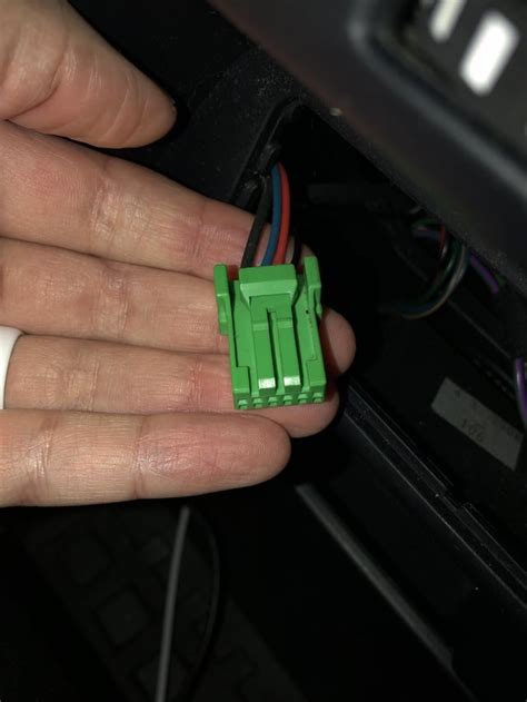help identifying connector type r askelectronics