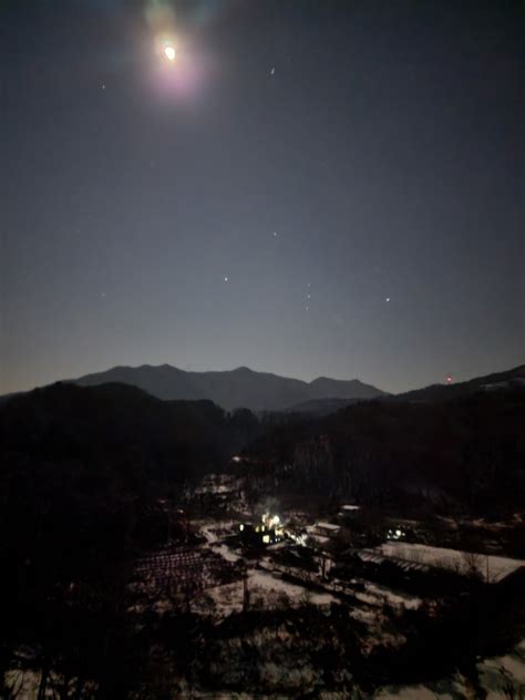 달 밝은 밤 길을 걷다 산방에서 조아질라고서종사