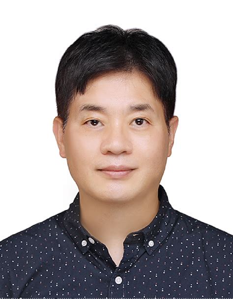 Sang Yong Lee Dongguk University
