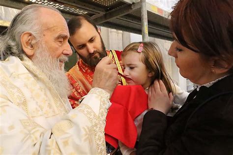 Дођи и види Патријарх служио у храму Светог Александра Невског Couple Photos Photo Scenes