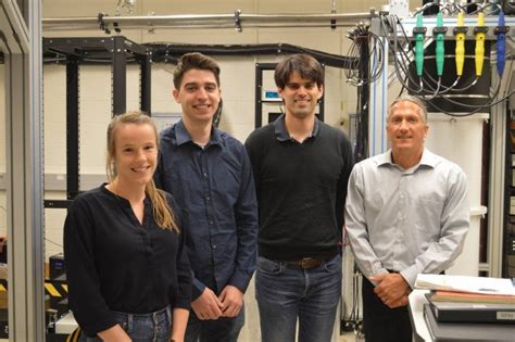 Silicon Spin Quantum Bits May Have Advantages Over Superconducting Qubits News