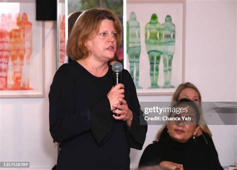 Sally Buzbee Photos And Premium High Res Pictures Getty Images