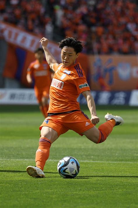 写真特集 サッカーJ アルビ新潟 第 節 鹿島 局地戦で NEWSよんななニュース