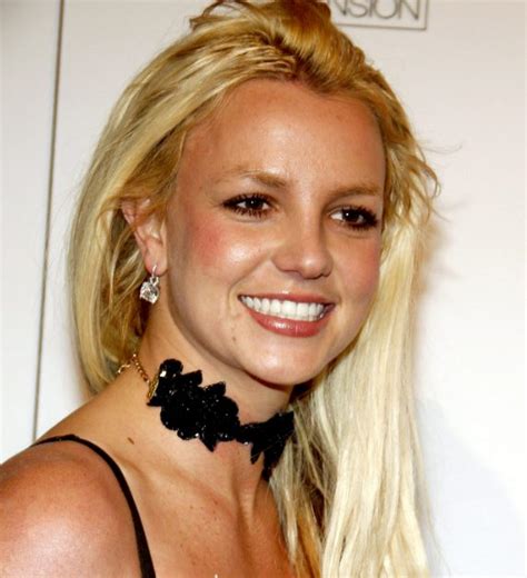 50 Celebrities Who Admitted With Fake Boobs Plastic Surgery Hood Mwr