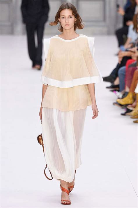 Chloé（寇依）于巴黎时装周发布2017春夏系列时装秀【时装周时尚周】 风尚中国网 时尚奢侈品新媒体平台