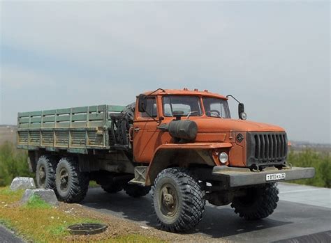 Урал 4320-0911 бортовой — Каропка.ру — стендовые модели, военная миниатюра