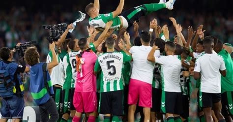 라리가 레전드의 충격적인 변신월드컵 한국전 Pk실축 스페인 전설→지난 시즌 은퇴→‘프로 투우사로 전업