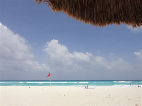 Exploring The Wonders Of Life The Color Of The Ocean In Cancun