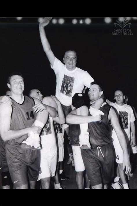 1959 წლის 30 აპრილს ქუთაისში დაიბადა ერთ ერთი გამორჩეული კალათბურთელი ნიკოლოზ დერიუგინი Youtube