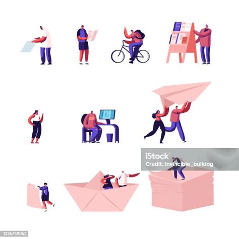 지도와 함께 외국여행하는 작은 캐릭터들의 집합 배낭여행자 자전거 신문 가판대에서 남자 사람들은 흰색 배경에서 격리 된 컴퓨터에서 작업합니다 만화 벡터 일러스트 아이콘 만화