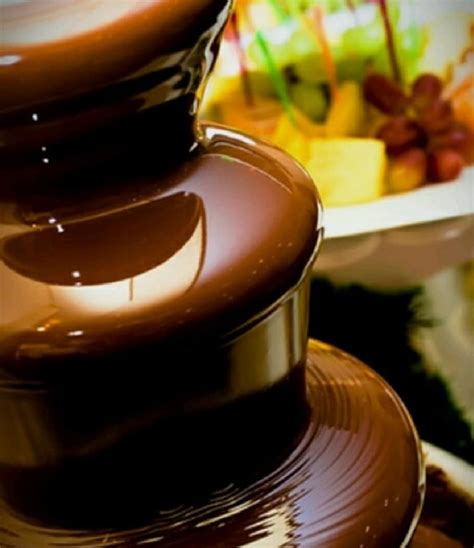 შოკოლადის ფანტანი Shokoladis Fantani შოკოლადის შადრევანი Tbilisi