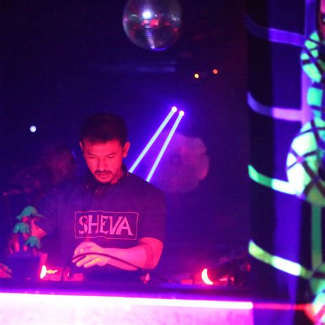 Dewanto · Artist Profile