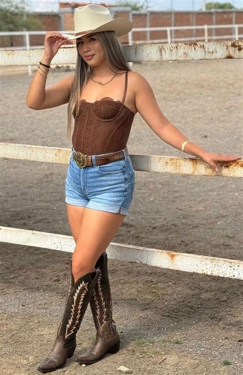 Pin Van Sarah Orrett Op Cowgirl