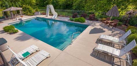 Cocktail Pool In Florida For Stylish Backyard Living