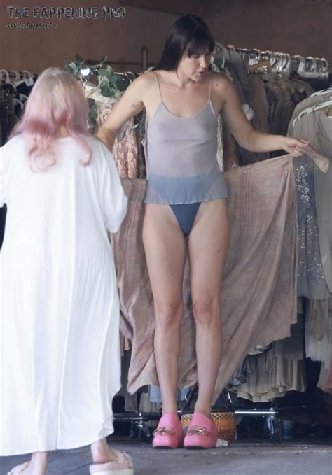 Dakota Johnson Nude Try On Haul Photos The Fappening