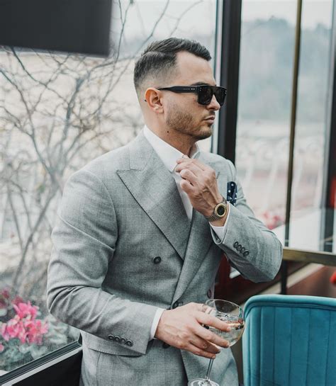 Paparazzi Një Vit Pasi U Bë Baba Arjon Muça Fotografohet Me Vajzën E