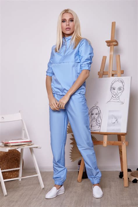 Медицинский костюм эстетика | Медицинская одежда, Наряды, Костюм