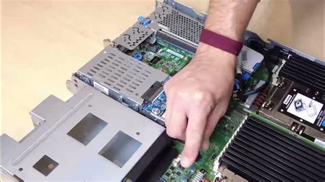 Lenovo Thinksystem Sr630 V3 Installing A Rear 7 Mm Drive Assembly Youtube