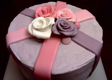 Difference Between Fondant And Royal Icing