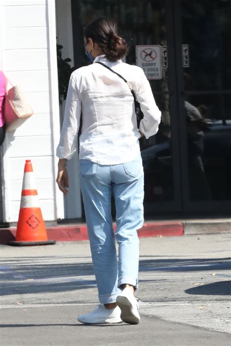 Mila Kunis Booty In Jeans Rcelebsbootytreasure
