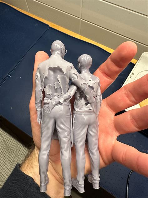 need help how to fill empty between body and jacket r blenderhelp