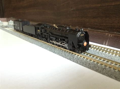 Simple Automated Point To Point Model Railroad Running Two Trains