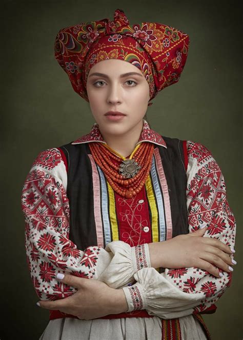 Pin By Ali Şahİn On Dünya Kültürleri 2 Traditional Outfits Ethnic Chic Ukrainian Clothing