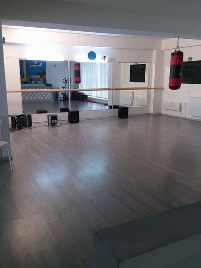 ფორმა სპორტული დარბაზი თბილისშიrelax Ge ზე