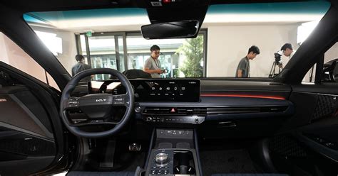 더 뉴 K8 첨단 운전자 보조 시스템 기본화