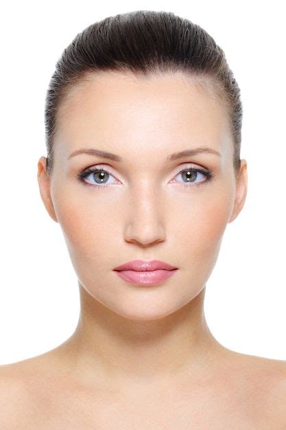 Images De Portrait Freepik Rosto De Mulher Rosto Produtos Para O Rosto