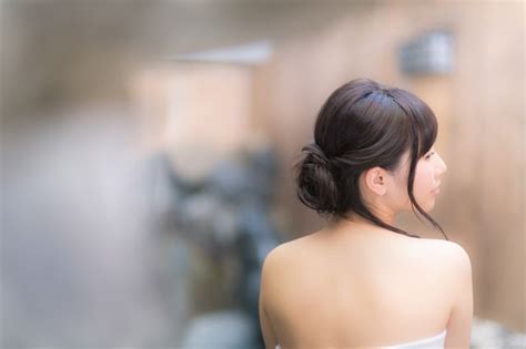 湯けむり美女の後ろ姿の無料の写真素材 ID 11829フリー素材 ぱくたそ