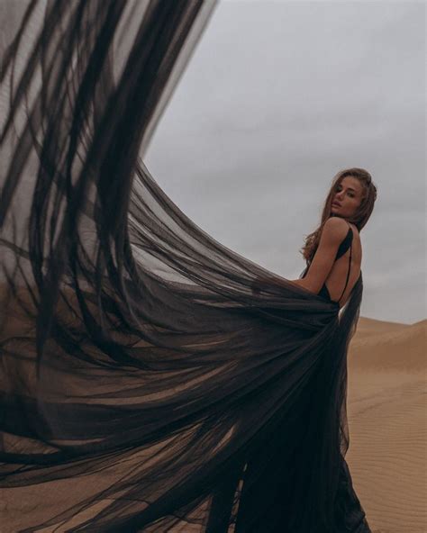 Pin By Alex Dm On Idées Shooting Desert Photoshoot Ideas Desert