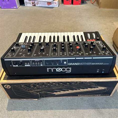 Moog Grandmother Semi Modular Analog Synthesizer Dark Pre Owned Keyboards Bananas At Moog Grandmother Semi Modular Analog Synthesizer Dark Pre Owned Keyboards Bananas At