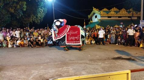 ကဆုန်လပြည့် ဗုဒ္ဓနေ့၌ သံဖြူဇရပ်မြို့နယ် ကျိုက္ခမီမြိုတွင် ကဆုန်ညောင်ရေသွန်းပွဲတော် စည်ကားသိုက