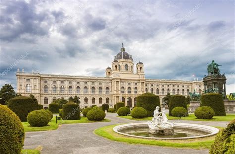 비엔나 박물관 Schonbrunn 오스트리아 빈 관광 오스트리아 휴일 오페라 조각 공원 벨베데레 녹색 여행 동상 매력 역사 궁전 오래 된