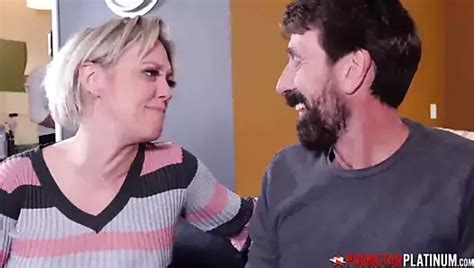 Moderne Sünden Bibliothekarin Dee Williams Hat Doppelpenetration Und Analen Creampie Nachdem