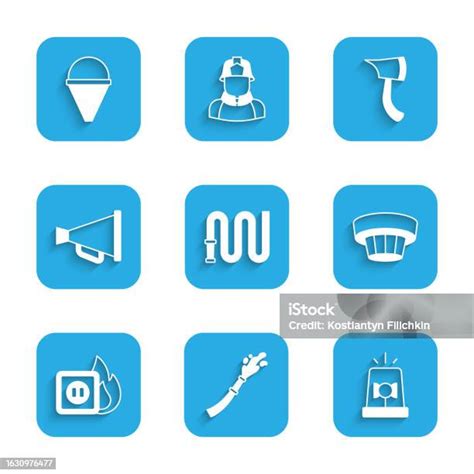 소방 호스 릴 점멸 사이렌 화재 경보 시스템 화재 소켓의 전기 배선 확성기 소방관 도끼 및 원뿔 버킷 아이콘을 설정하십시오 벡터