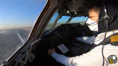 ویدیوی پرواز مشهد به کیش با خلبان زن ایرانی نشاط جهانداری فیلو