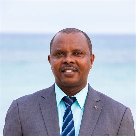 Dr Samuel Bunani