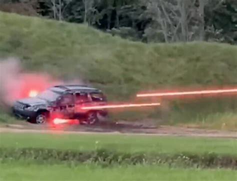 【化け物】地球上で最強の銃「m134」の試射動画、ヤバすぎて7000万再生される… ポッカキットポッカキット
