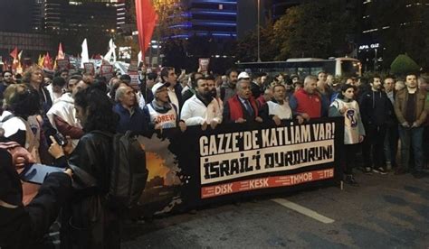 Туркийн томоохон хотуудад Экрем Имамоглуг суллахыг шаардсан жагсаал үргэлжиллээ