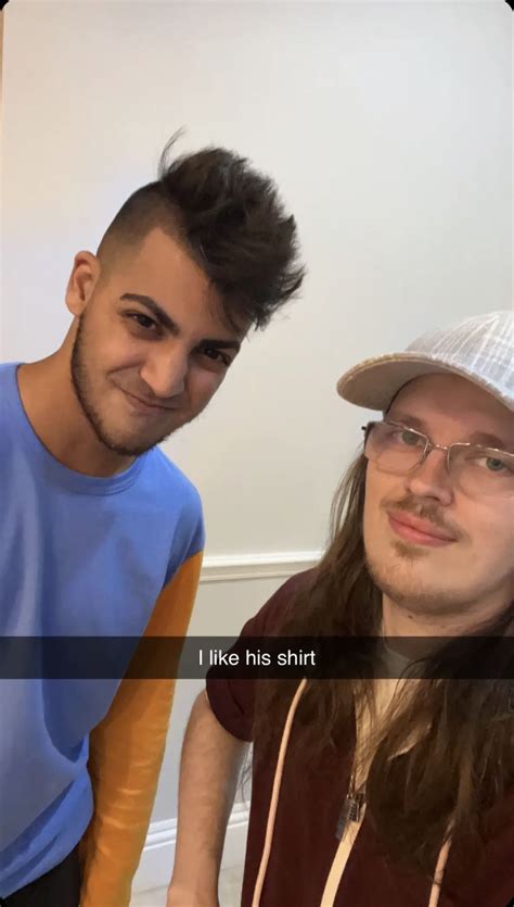 Pin By On Skephalo 🤞🤞 People Youtubers Adorable
