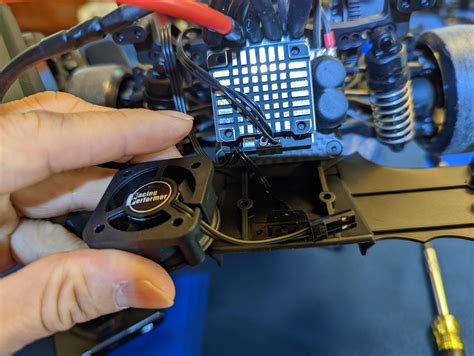 Yokomo Esc Fan Plug Connector Type R Rcdrift