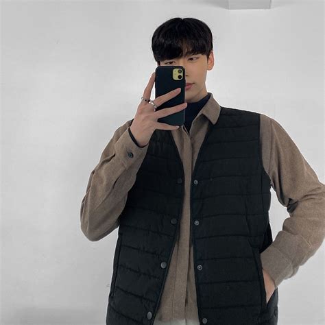 플라이데이 봄가을겨울 활용도 높은 만능템👊 깔끔한 디자인 경량 패딩 조끼😆