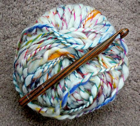 Different Types Of Crochet Hooks And When To Use Them
