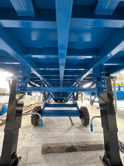 Lansheng Loading Ramp Mobile Load Ramp Forklift Dock Ramp Loading Dock Ramp Scissor Lift